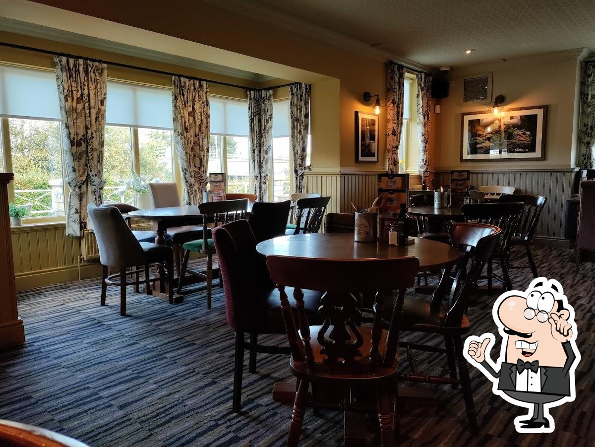 Linwood Farm - Farmhouse Inns, Paisley - Restaurant menu, prices and ...