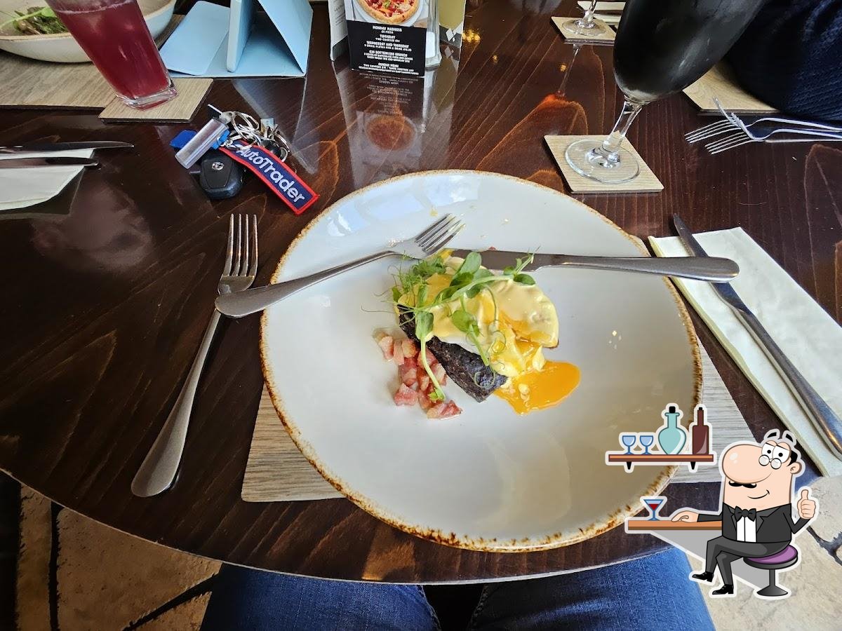 Summat to Ate Steak Restaurant & Function Rooms, Wigan - Restaurant ...