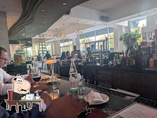 The Halston, Melville - Restaurant menu, prices and reviews