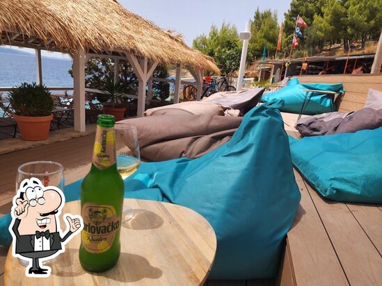 Hakuna Matata Beach Bar, Bol - Menu del ristorante, prezzi e recensioni