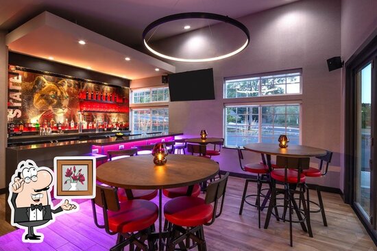 Crimson Bar & Bites, Pullman - Restaurant menu, prices and reviews