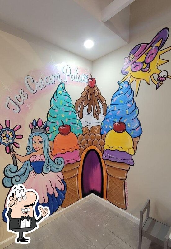 Ice Cream Palace on Davis Avenue in the Pass, Long Beach - Restaurant ...