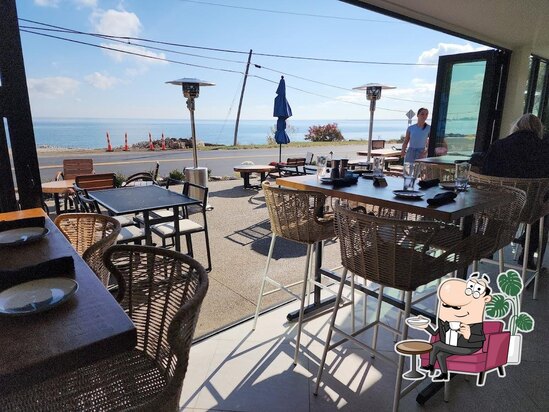 Wave Lakeside Dining - Marblehead, OH, Lakeside Marblehead - Restaurant ...
