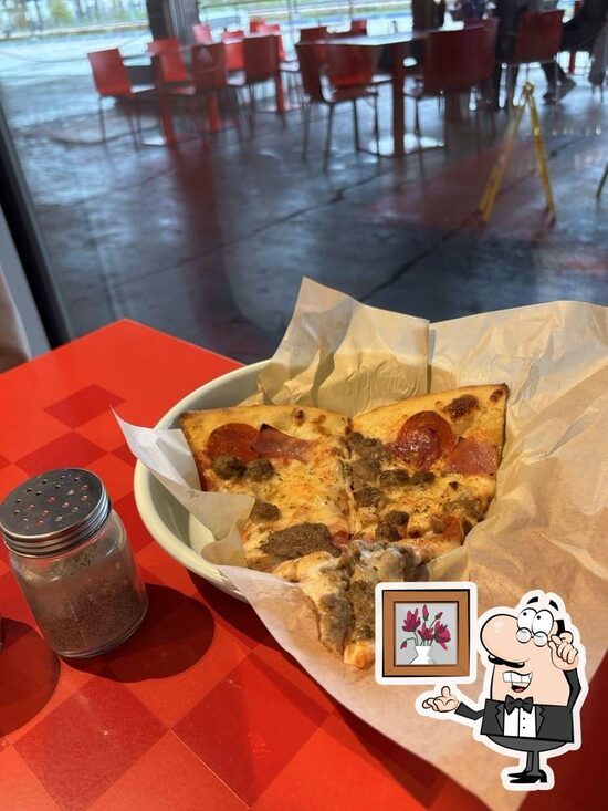 Spotlight Pizza, Houston - Restaurant menu, prices and reviews