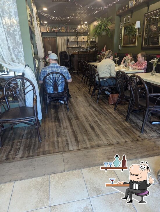 Niagara Falls Cat Cafe, Niagara Falls - Restaurant menu, prices and reviews