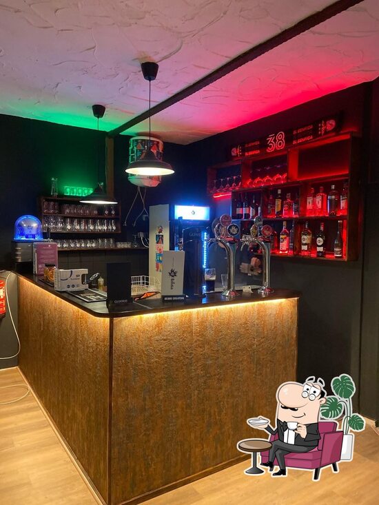 The Underdog Lagos - bar & restaurant, Lagos - Restaurant menu, prices ...