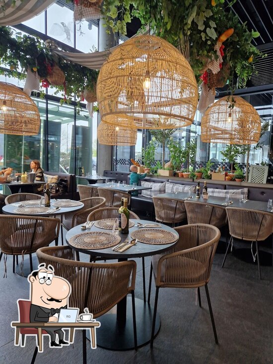 Aerottoria, Vilnius - Restaurant menu, prices and reviews